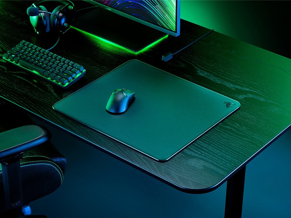 Razer Atlas Tempered Glass Gaming Mouse Mat - Black | Razer Mousepads ...